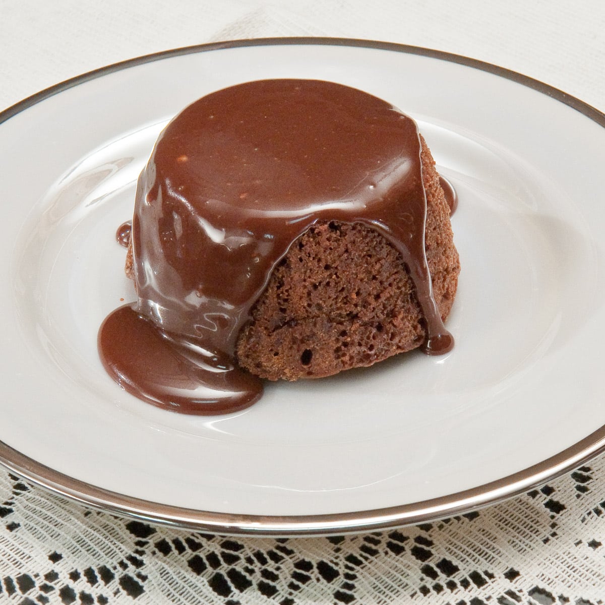 Warm Chocolate Lava Cakes with Bailey's Sauce - Pastries Like a Pro