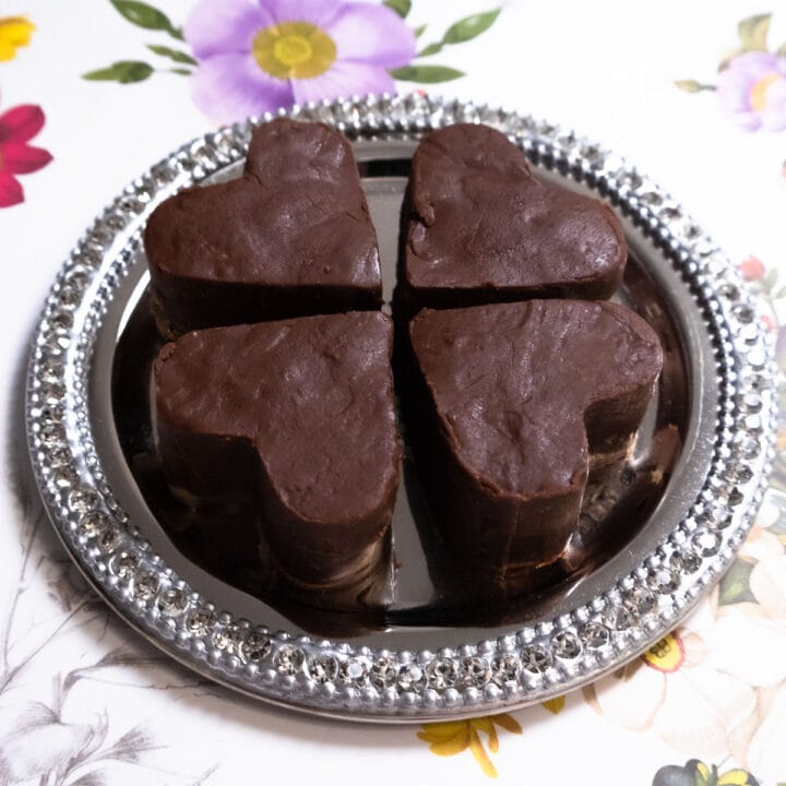 Nutella Fudge Hearts - Pastries Like a Pro